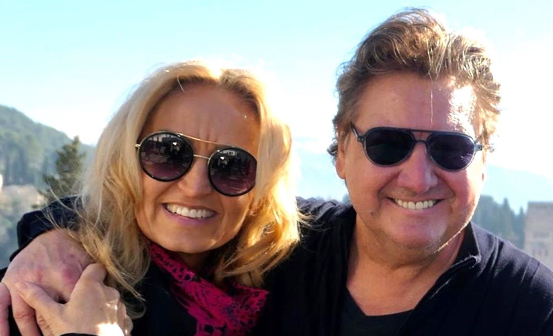 Foto's: Dit zijn de 3 bloedmooie schoondochters van René Froger Foto's: Dit zijn de 3 bloedmooie schoondochters van René Froger