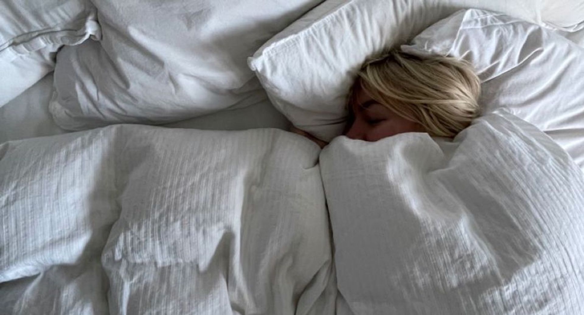 Met Déze Tips Zal Je Meer Uitgerust Wakker Worden In De Ochtend